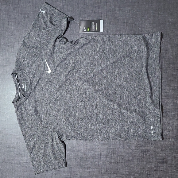 Nike | Shirts | Nike Essential Short Sleeve Swim Hydro Rash Guard Grey ...